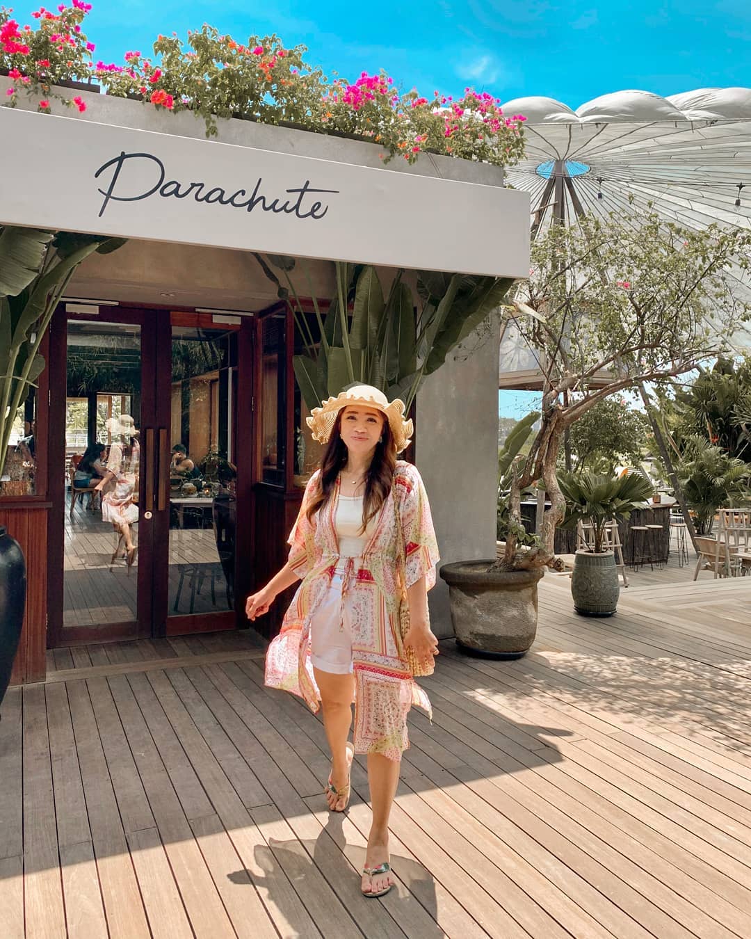 Parachute Bali, Restaurant Unik & Fotogenic di Bali dengan Menu Olahan ...