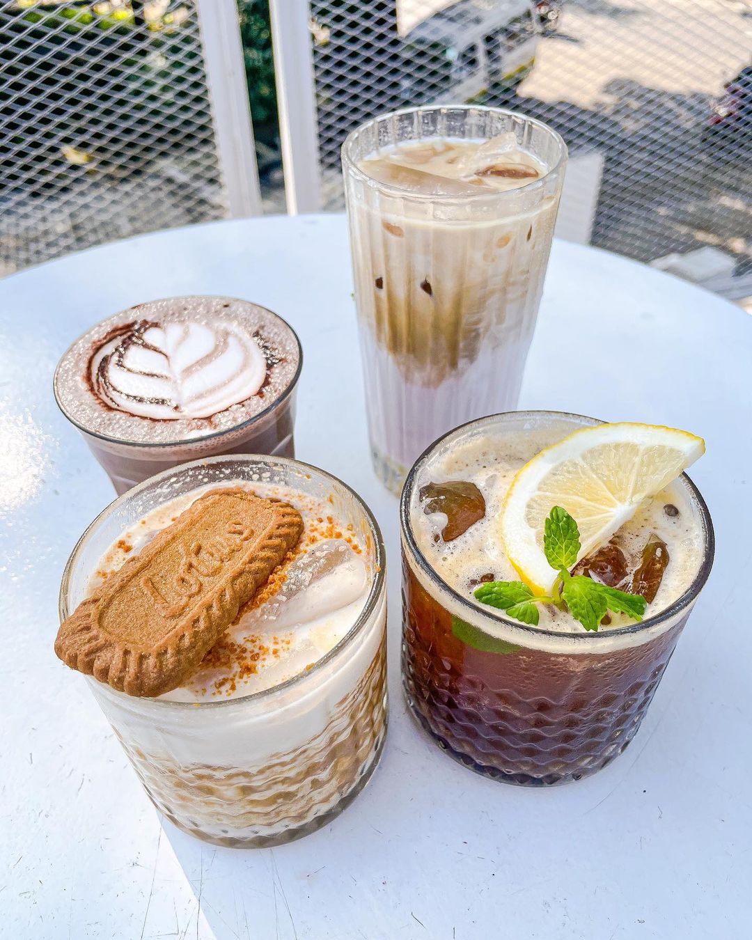 Deu Coffee, Kedai Kopi Kesukaan Mojang Bandung yang Sedang Kekinian ...