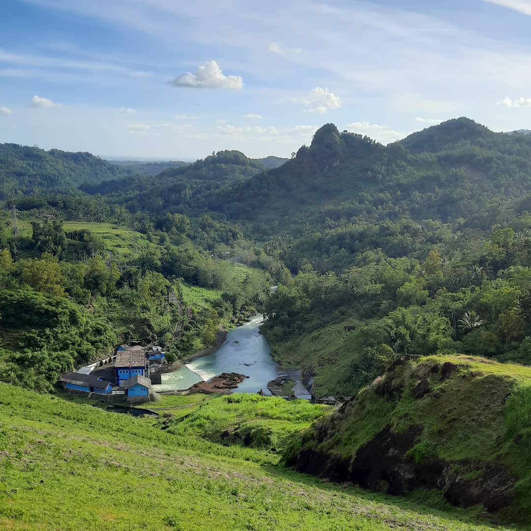 Waduk Wadaslintang Memang Cocok Buat Berwisata Sekaligus Memancing ...