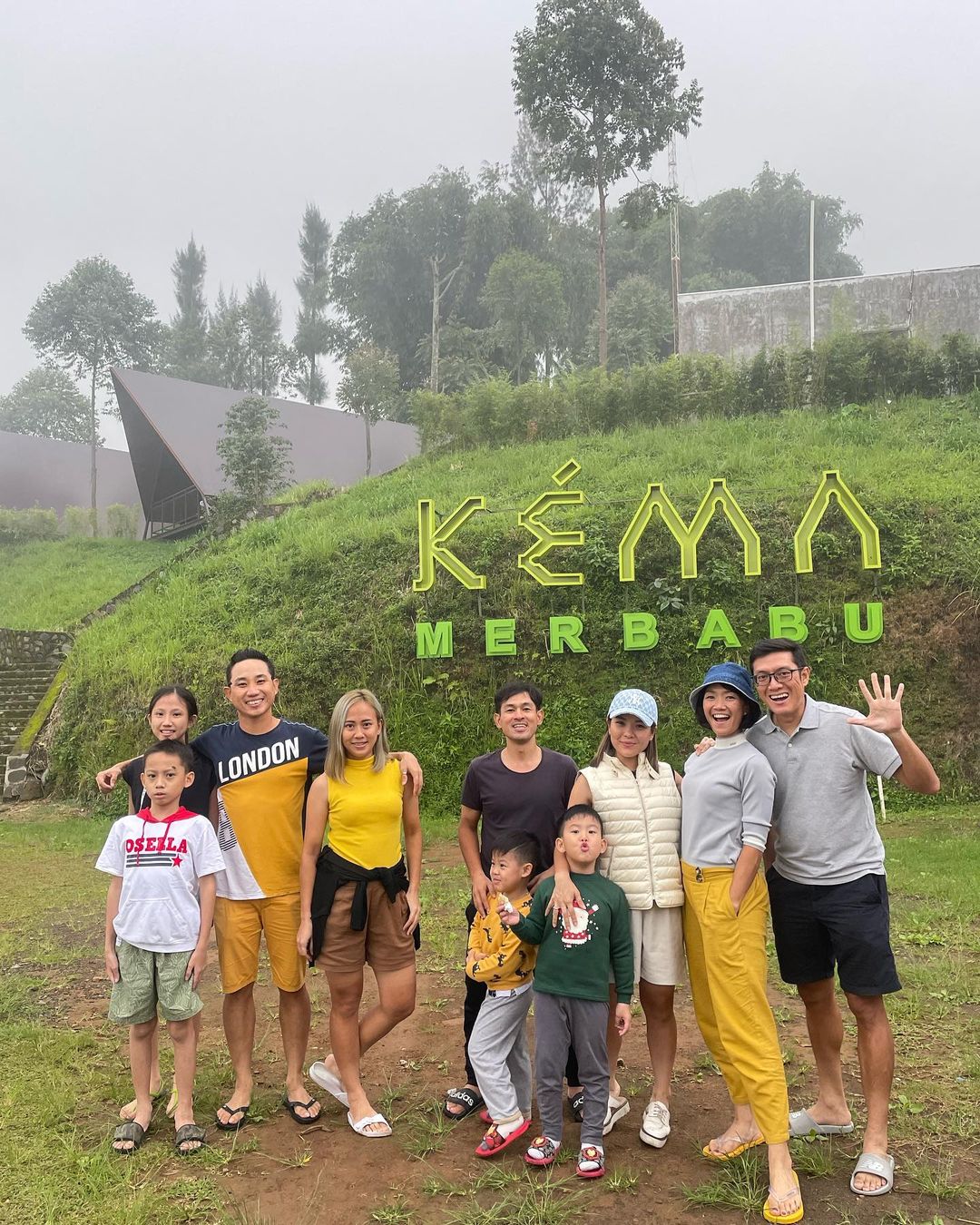 Glamping Mewah di Kema Merbabu, Camping di Tengah Hutan dengan ...