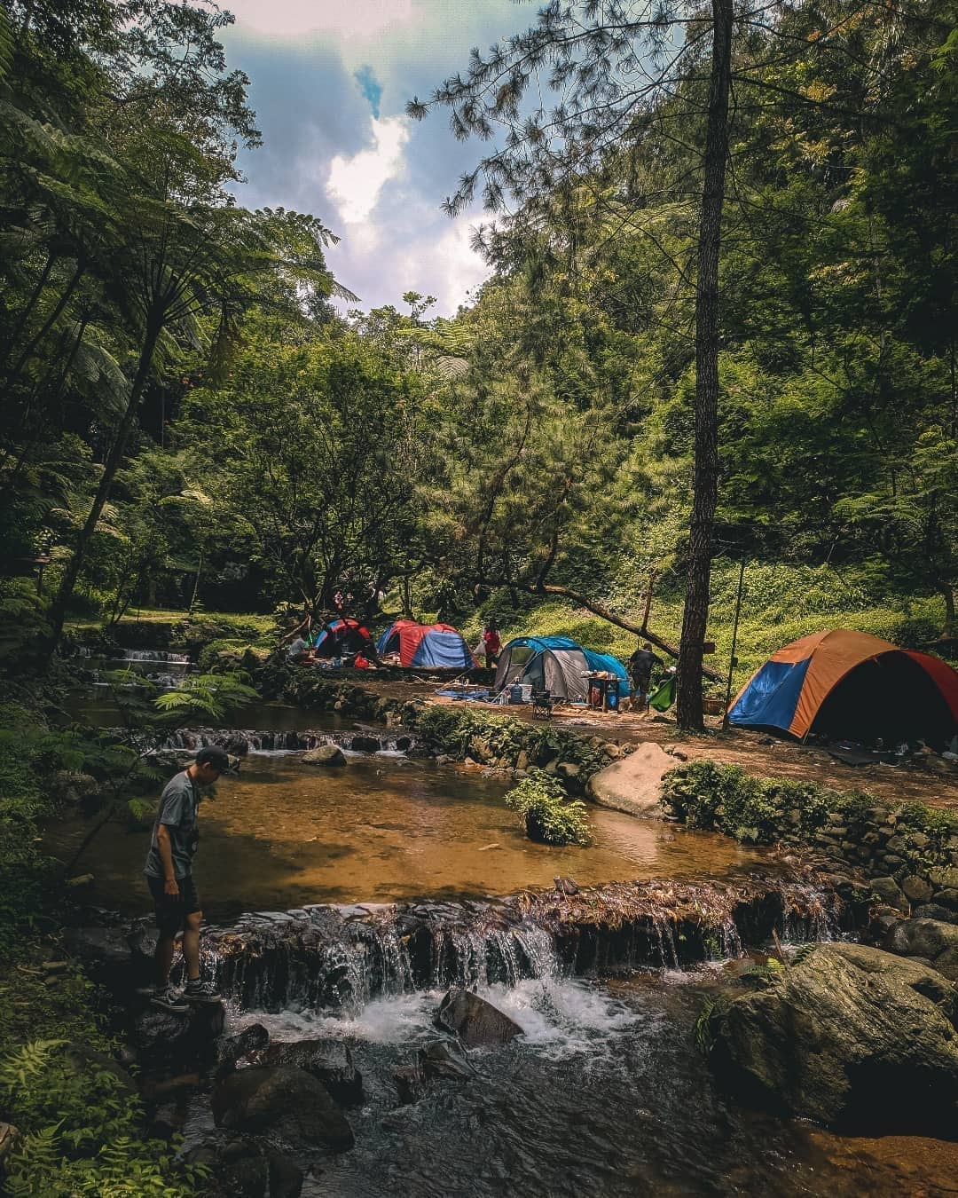 Wisata Alam Capolaga, Objek Wisata Komplit dengan Curug dan Spot ...