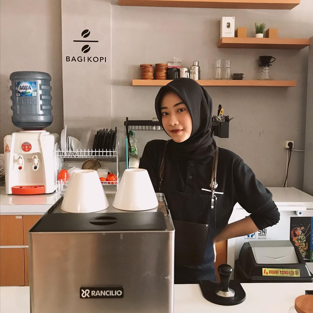 Bagi Kopi Signature Bandung – Kafe Asyik Dengan Gaya Minimalis yang ...